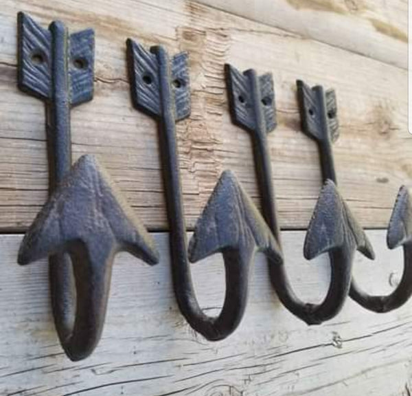 Cast Iron Arrow Hooks Set of 4 – Mattison Christin